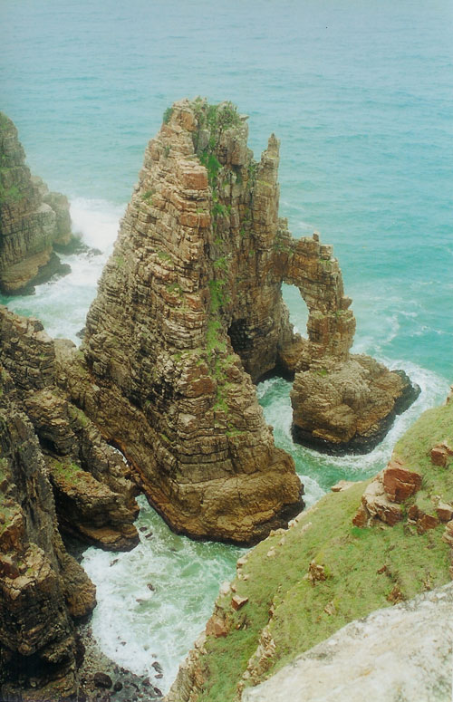 Cathedral Rock | Wild Coast